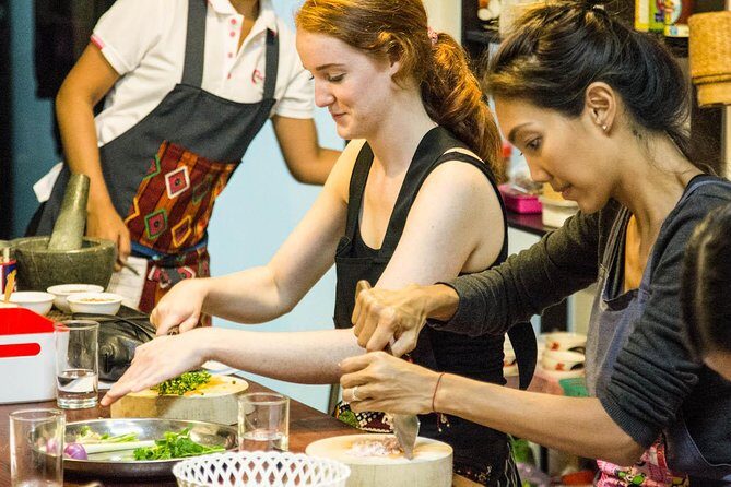 Pink Chili - Thai Cooking Class and Market Tour in Bangkok - The Cooking Class: Creating Authentic Thai Dishes