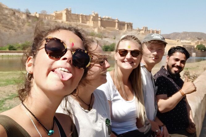Pink city private Day Tour by Tuk Tuk with English speaking driver.. - FAQ