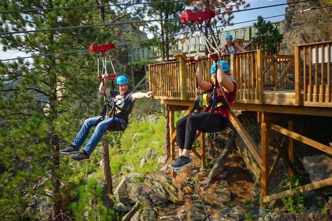 Pinnacle Zipline Tour in Keystone - A Close Look at the Pinnacle Zipline Tour