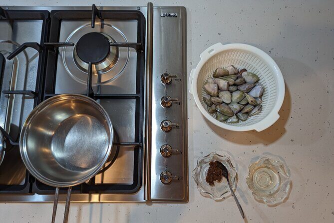 Pipi Catching and Cooking Experience in Goolwa - Take-Home Treasures and Recipes