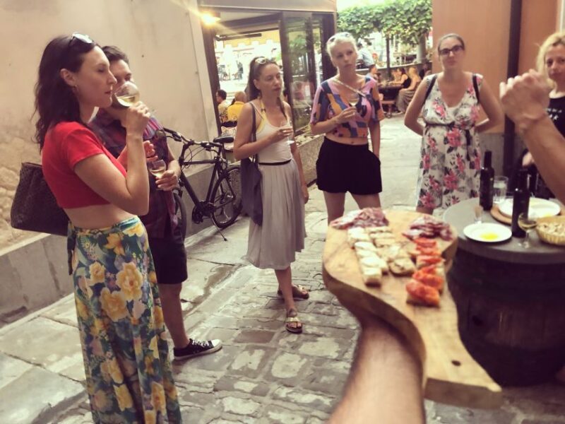 Piran: Walking Tour with Local Wine and Food Tasting - Key Points