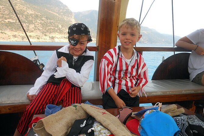 Pirate Boat Trip from Bodrum Incl. Lunch and Drinks - What to Expect Onboard