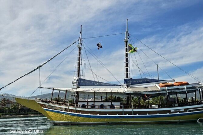 Pirate Ship Sunset Cruise and Ricks Cafe Montego Bay Resorts - Key Points