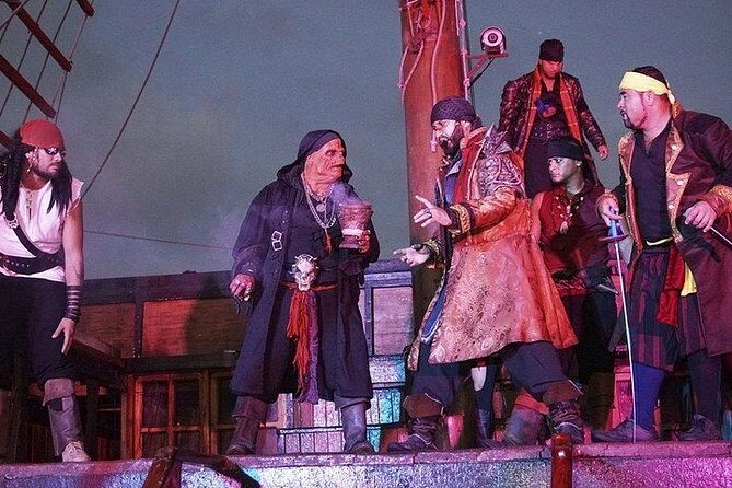 Pirate Show and Dinner on a Cruise in Puerto Vallarta - Dining like a Pirate: Food & Drinks