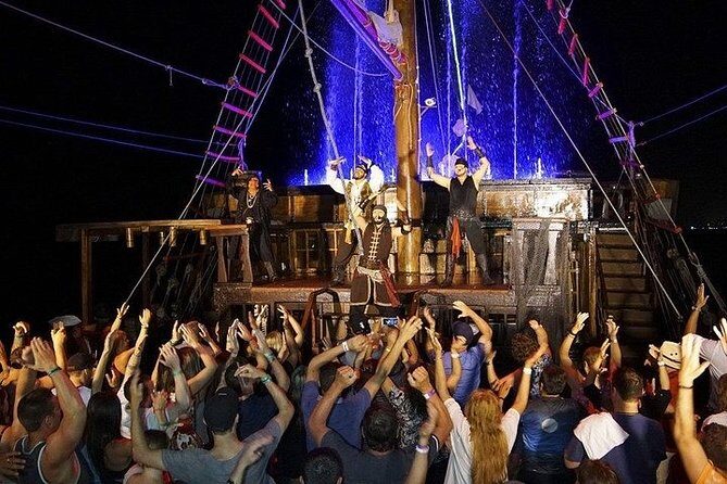 Pirate Show and Dinner on a Cruise in Puerto Vallarta - Activities & Entertainment