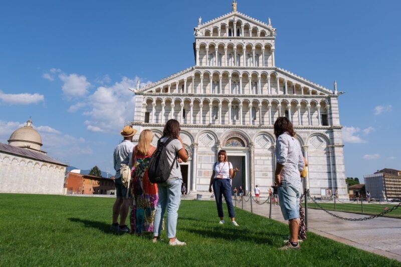 Pisa: City Sightseeing Walking Tour with Snacks and Drinks - Key Points