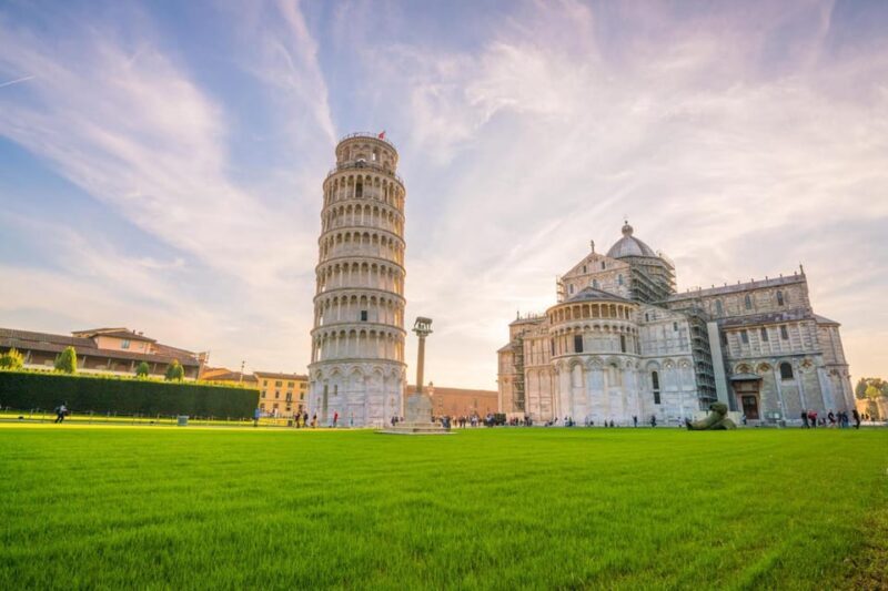 Pisa: Express Walk with a Local in 60 minutes - What Previous Travelers Say