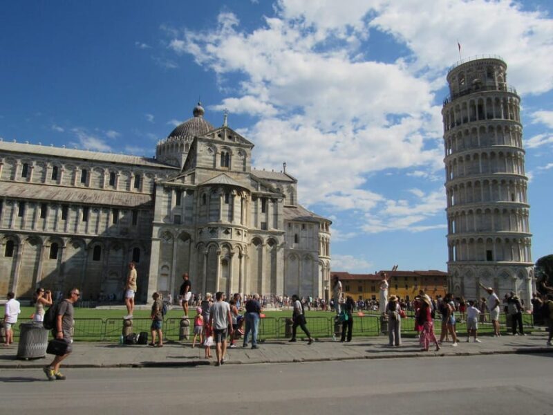 Pisa in Focus: Skip-the-Line Entry to the Leaning Tower - Who Will Love This Tour?