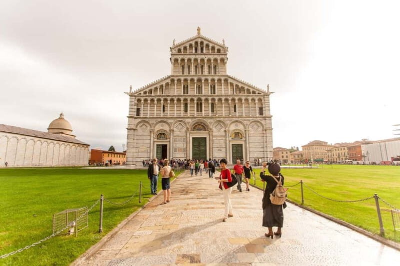 Pisa, Lucca & Tanning Time - An In-Depth Look at the Experience