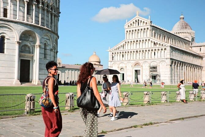 Pisa, Siena, San Gimignano and Chianti: Tuscany Day Trip by minivan - Exploring Siena: Medieval Majesty