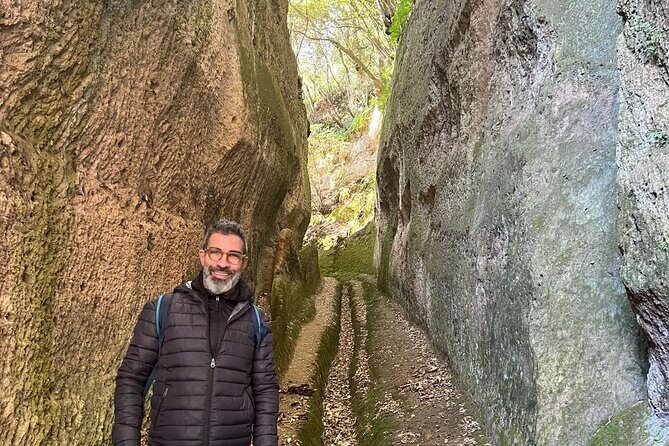 Pitigliano in the footstep of the Etruscan: Hike and wine tasting - Exploring Pitigliano in the Footsteps of the Etruscans: Hike and Wine Tasting