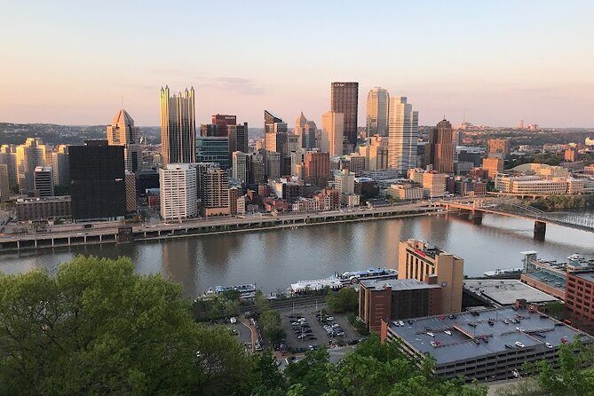 Pittsburgh Panorama: A Journey Through Iconic Landscapes - A Closer Look at the Pittsburgh Panorama Tour