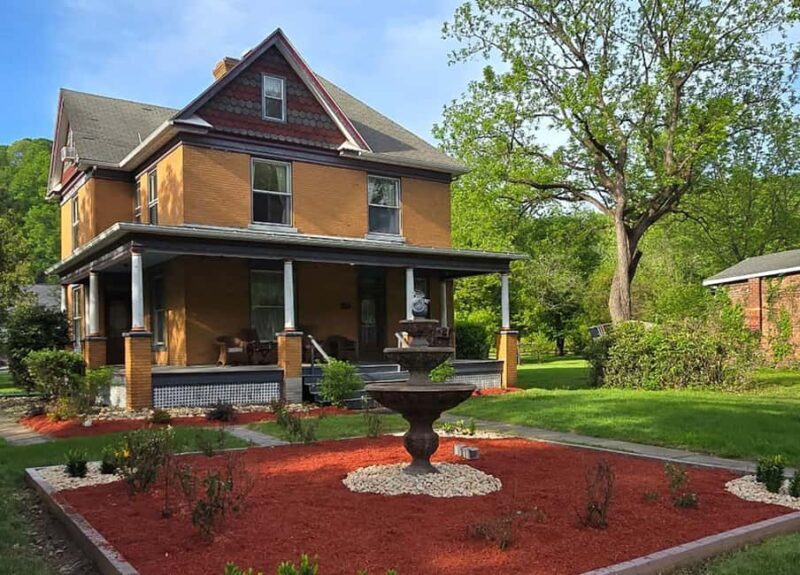 Pittsburgh: Tour The Silence of the Lambs Film Location - Key Points