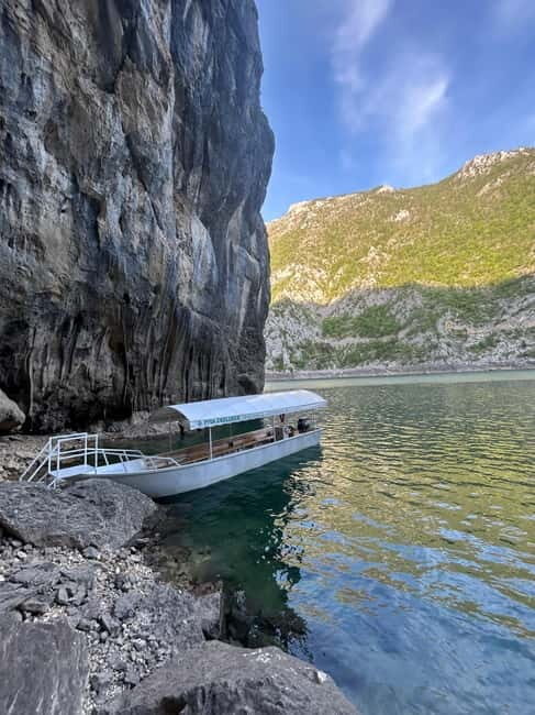 PIVSKO LAKE: A Magical Ride Through Untouched Nature - Post-Cruise Relaxation and a Lakeside Feast
