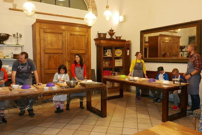 Pizza & Gelato family cooking class in Florence - Eating Europe - Who Will Love This Experience?