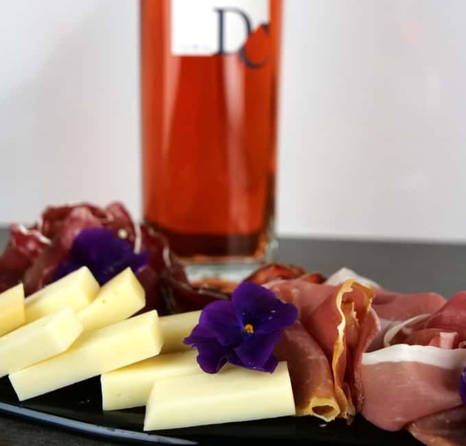 Plateau Gourmand : Charcuteries Champagnes et Fromages - Location and Setting in Passy-Grigny
