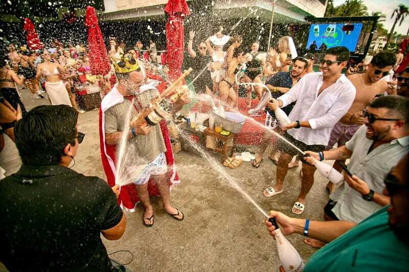 Playa del Carmen: Entrance to Coralina Beach Club + Food & Beverages - FAQ