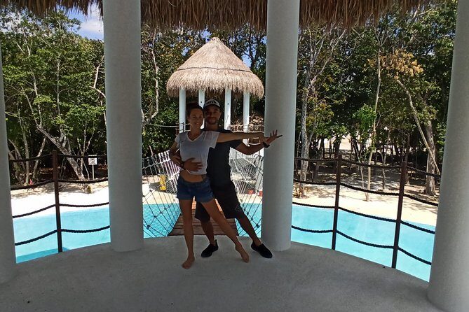 Playa del Carmen Salsa or Bachata Dance lesson from Playa del Carmen - An Introduction to the Experience