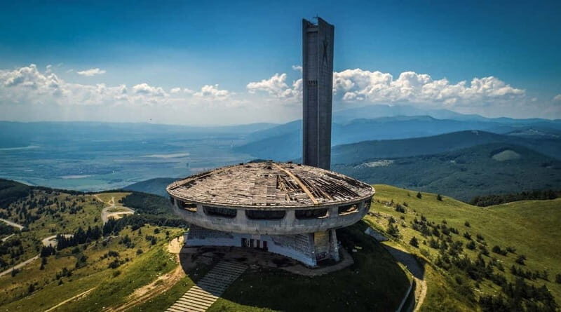 Plovdiv: Buzludzha Monument & Museum of Aviation Day Trip - Exploring the Plovdiv: Buzludzha Monument & Museum of Aviation Day Trip