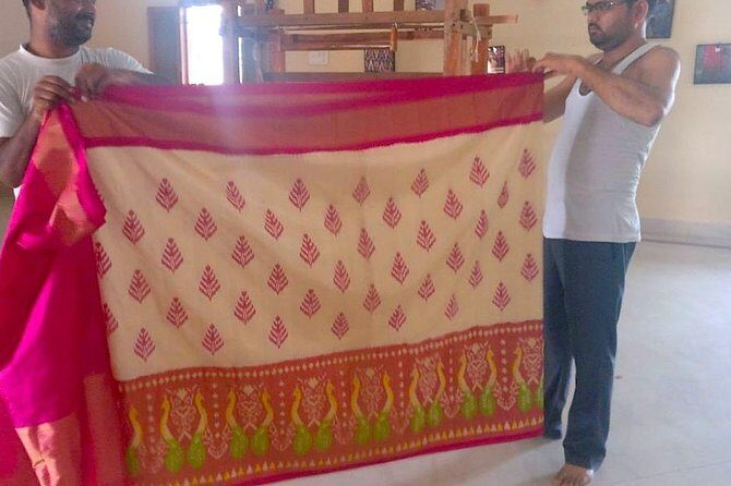 Pochampally saree weaving tour from Hyderabad in private car with guide & lunch - FAQ