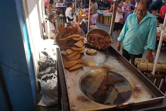 Pochutla Market, authentic day. HT - A Deep Dive Into the Pochutla Market Tour