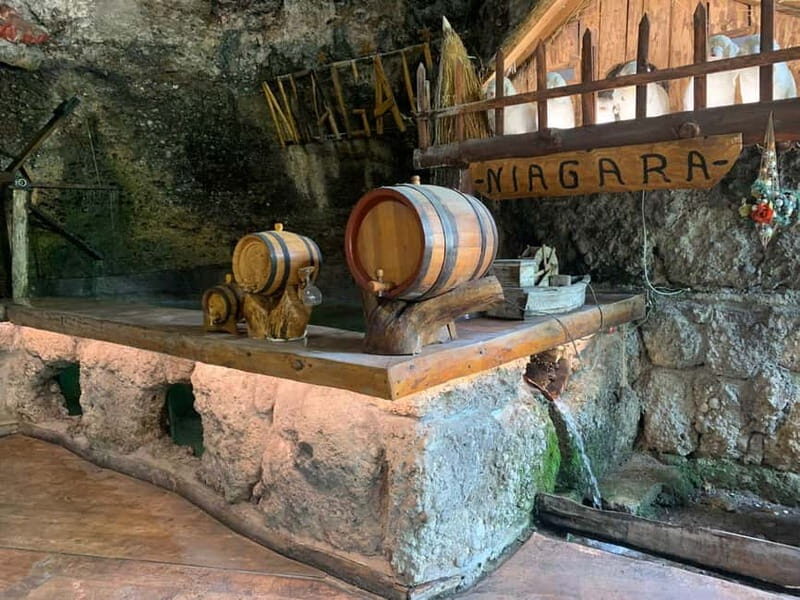 Podgorica: Albania visit, Skadar Lake and Rozafa Castle Tour - FAQ