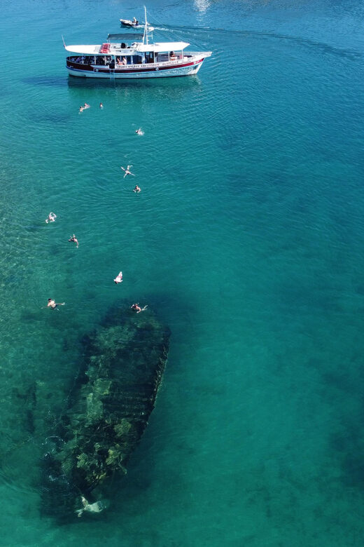 Podstrana: Full-Day Boat Trip to Bra and Shipwreck Kontesa - An In-Depth Look at the Experience