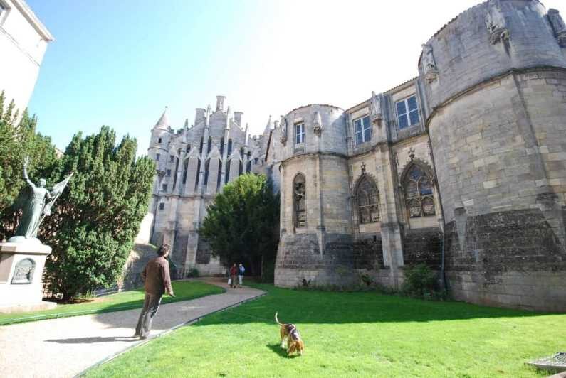 Poitiers: Eleanor of Aquitaine Walking Tour - Key Points