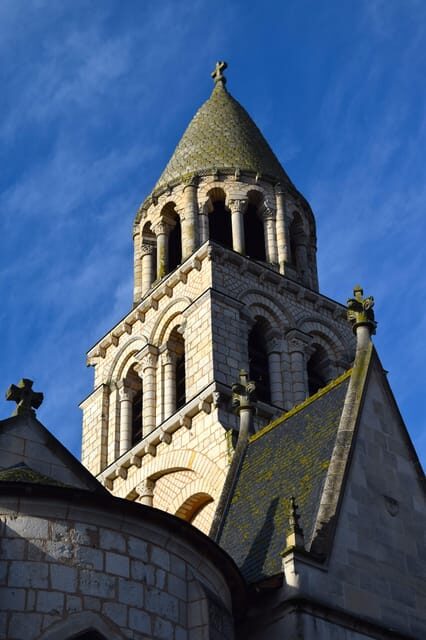 Poitiers: Eleanor of Aquitaine Walking Tour - A Critical Look at the Experience