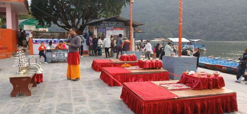 Pokhara: Aarati Ceremony at Tal Barahi Temple with Guide - Key Points