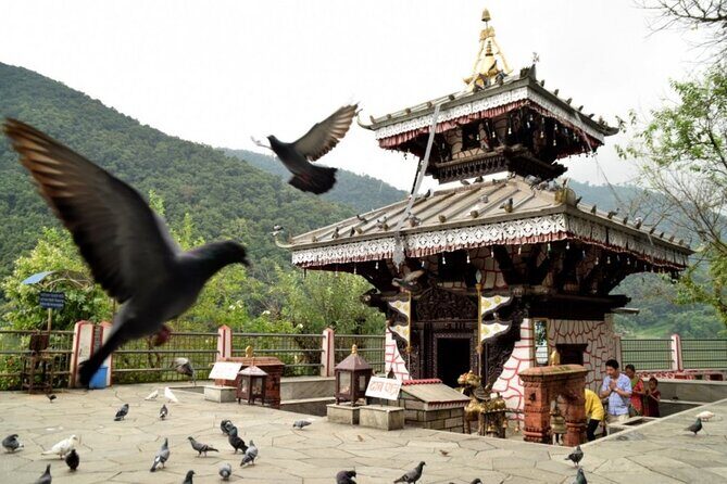 Pokhara in 5 Hours: Lake, Museum, Cave, Falls & Pagoda Hill - Explore the International Mountain Museum