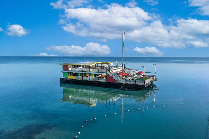 Poko Loko Floating Bar: Island Chill - Logistics and Group Size