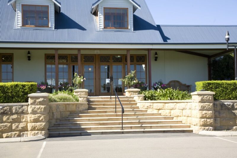 Pokolbin: Picnic & Wine Tasting at Audrey Wilkinson Vineyard - Key Points