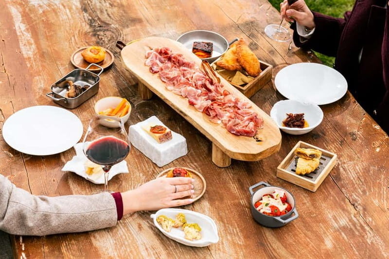 Polignano a Mare: Aperitivo in masseria with typical Apulian products - An Overview of the Experience