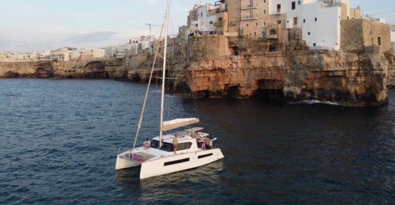 Polignano a Mare: Catamaran Tour with Aperitif & Local Food - Setting the Scene: Start at Cala Ponte Marina