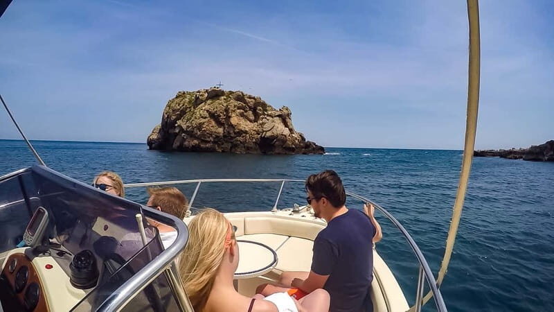 Polignano: Coastline Tour With Prosecco And Taralli & Swim - Key Points