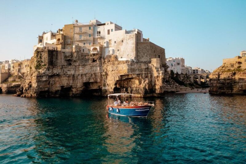 Polignano: Exclusive 2-hour boat ride with aperitif - A Closer Look at the Experience