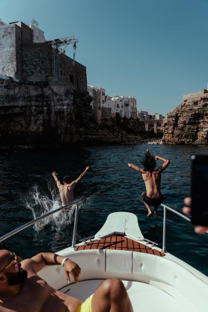 Polignano: PRIVATE boat cruise to the caves with aperitif - The appeal of a boat cruise along Polignano’s coast