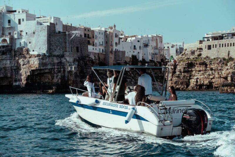 Polignano: PRIVATE boat cruise to the caves with aperitif - Authentic insights from reviews