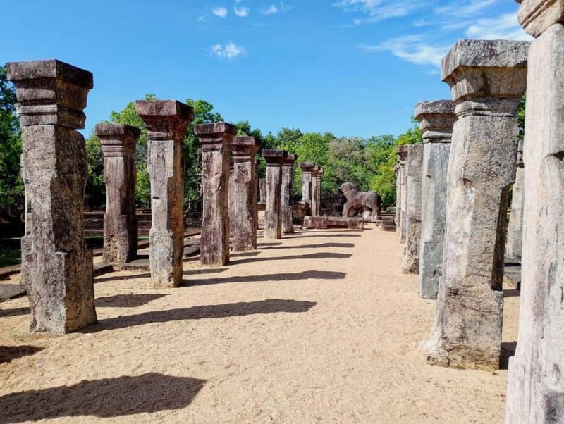 Polonnaruwa: Ancient City Sightseeing Guided Tour - Key Points