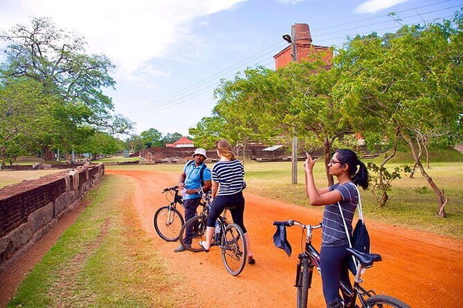 Polonnaruwe Ancient City Cycling Day Tour from Colombo - What’s Included and What to Expect