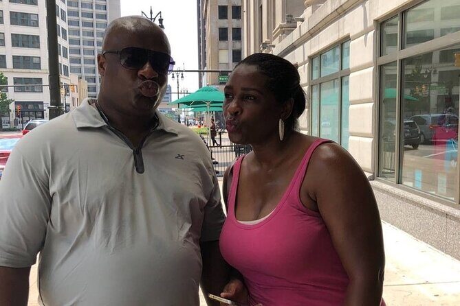 Pompano Beach City Scavenger Hunt Excursion by Wacky Walks - What the Experience Looks Like