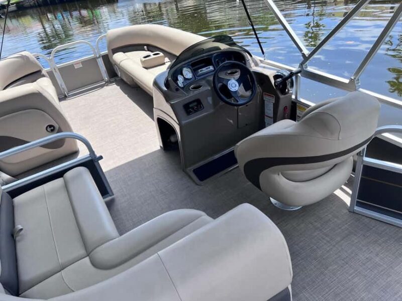Pompano Beach: Pontoon Boat Rental - FAQs