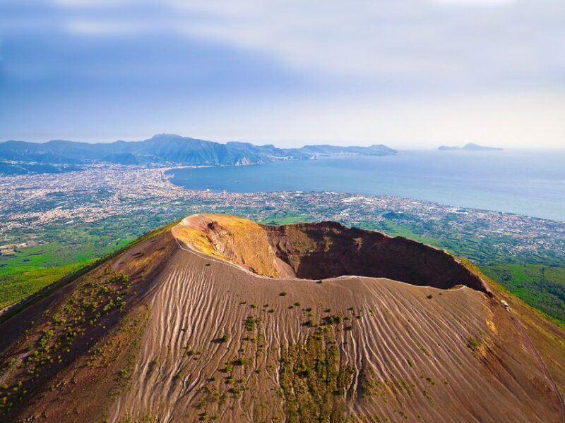 Pompei: Mount Vesuvius and Pompeii with Round-Trip Transfer - Introduction