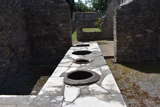 Pompeii & Amalfi Coast Tour from Naples or Sorrento - Logistics and Practicalities