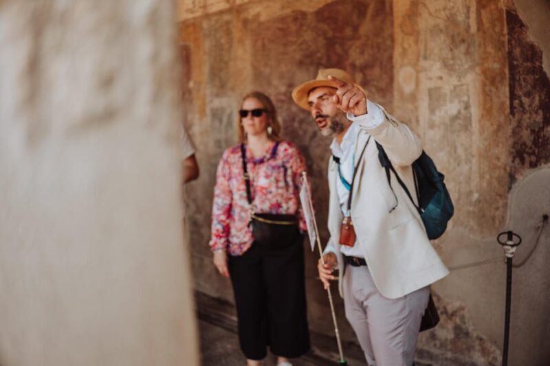 Pompeii and Amphitheatre group tour with an archaeologist - FAQs