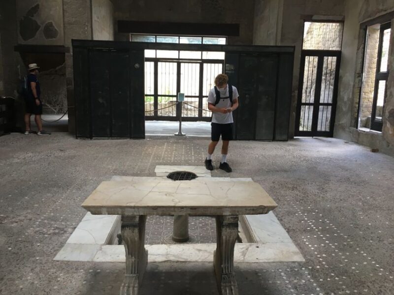 Pompeii and Herculaneum: Guided Tour with an Archaeologist - The Sum Up: Is This Tour Right for You?