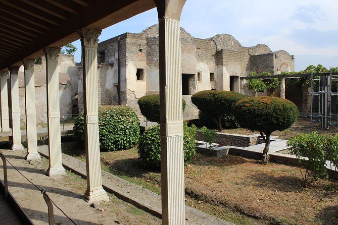Pompeii and Vesuvius from Naples. Private activity - Returning to Naples