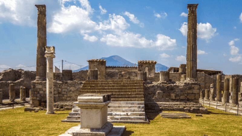 Pompeii Audioguide - TravelMate app for your smartphone - What’s Included?