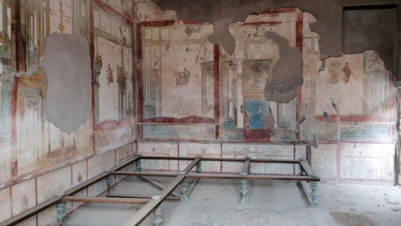Pompeii: Guided Tour with Archaeologist with max. 12 People - FAQs